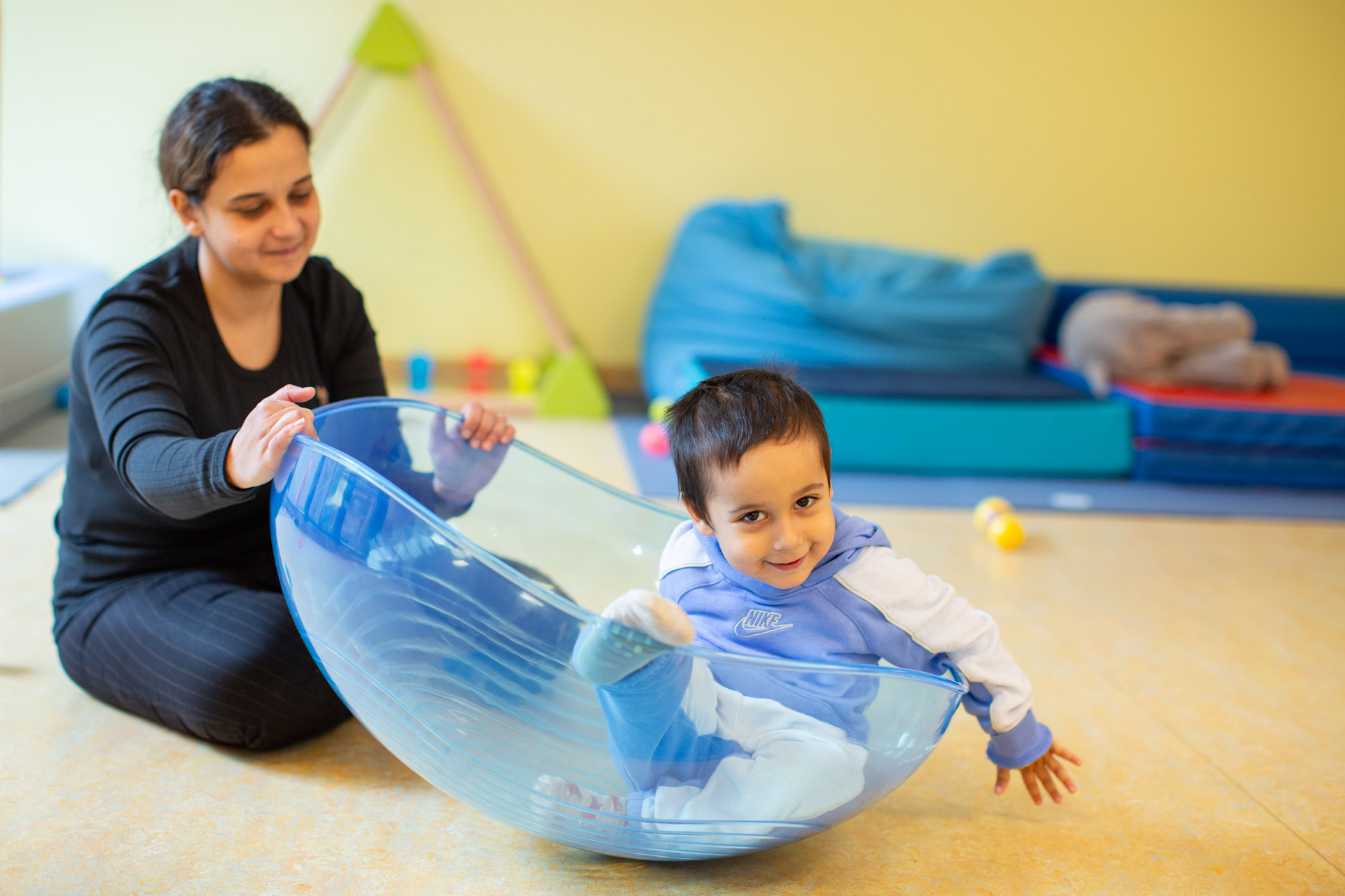 Wie Kinder mit Behinderungen Inklusion im Kindergarten erleben. - Diakonie